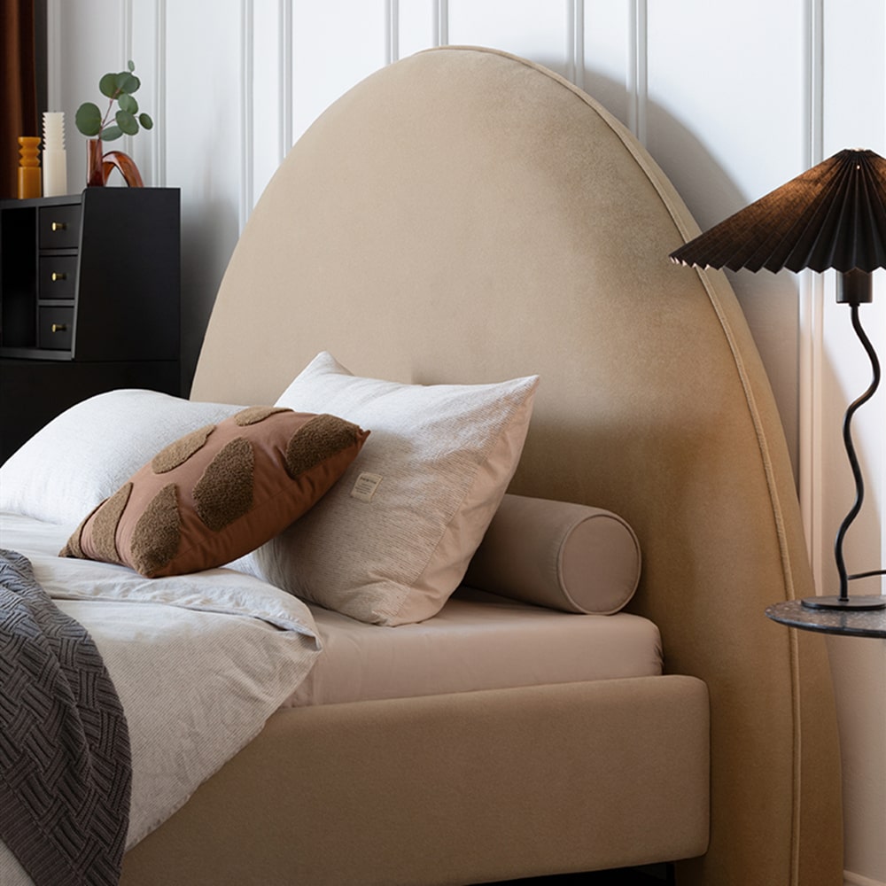 Desirae Velvet Fabric Round Shaped Headboard Bed Frame– CASASPACE
